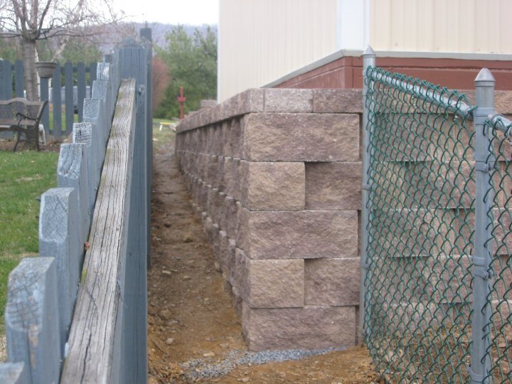 RETAINING WALLS GALLERY – Blue Mountain Evergreen